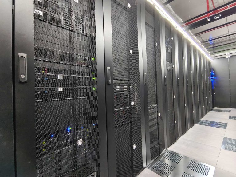 Las ventajas de una meet-me room en un data center - Adam - Data Center