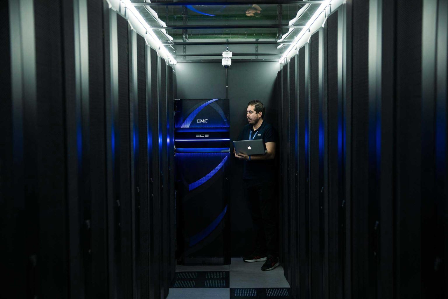 ¿Cómo se divide la infraestructura de un data center? - Adam - Data Center